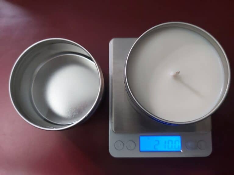 How Much Does A Candle Weigh? - Candleers